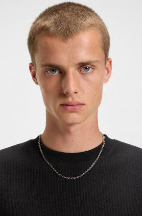 HUGO BOSS Langarmshirt Nuwolo Rundhalsausschnitt, l&auml;ssig geschnitten, Logo-Badge