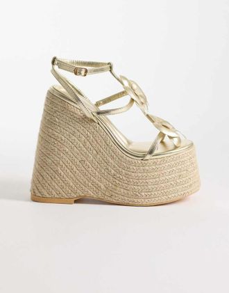 Azalea Wang Azalea Wang - Barossa - Espadrille-Sandalen in Gold mit Keilabsatz-Goldfarben