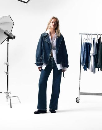 Levi's jean ample ceintur&eacute; super taille basse d&eacute;lavage fonc&eacute;-Bleu