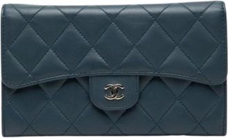 Chanel Portefeuille long matelass&eacute; en cuir dagneau Pre-owned - Femme - Pre-owned - Bleu - Taille: ONE Size