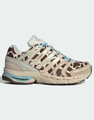 adidas Originals Adistar Control 5 - Baskets &agrave; imprim&eacute; girafe avec lacets bleus-Neutral