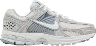 Nike Femme, Chaussures, Multicolore, Taille: 40 EU Zoom Vomero 5