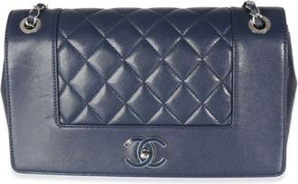 Chanel Große Mademoiselle Schultertasche - Blau