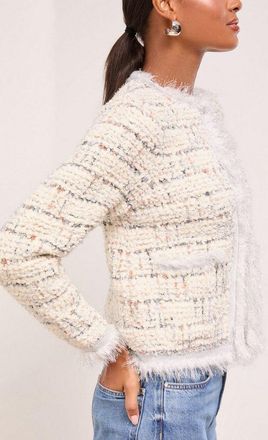 Lipsy Strickjacke Lipsy Boucl&eacute;-Strickjacke mit Fransenbesatz (1-tlg)