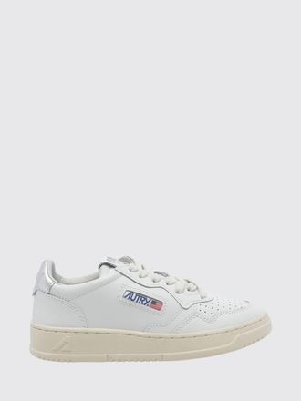 Autry Medalist Low Sneaker aus glattem Kalbsleder mit geschnitztem Logo