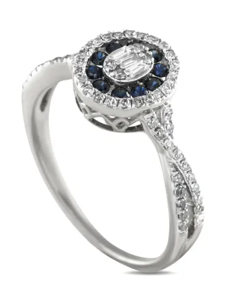 Luxury Bazaar bague en or blanc 14ct sertie de diamants et de saphirs