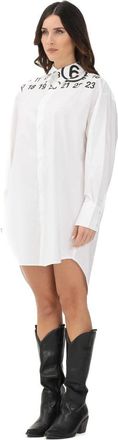 Maison Margiela Femme, Robes, Blanc, Taille: 38 FR Robe Chemise &agrave; Col et Imprim&eacute; Logo
