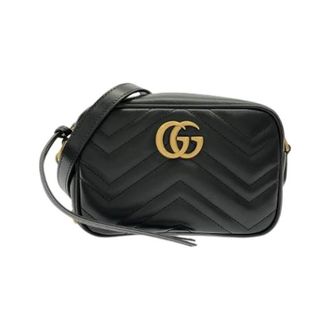 Gucci Sac bandouli&egrave;re matelass&eacute; en cuir chevron GG Marmont Pre-owned - Femme - Pre-owned - Noir - Taille: ONE Size