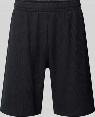 Review Straight Fit Sweatshorts mit Strukturmuster