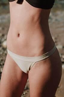 Anekdot Damen vegan Cheeky Bikinihose Mosaic Beige