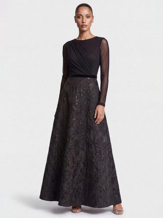 Apart Abendkleid aus Mesh und Jacquard