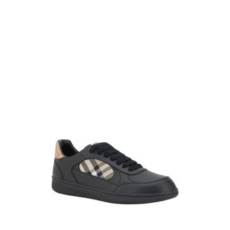 Burberry Mens Black Calf Leather Bos Taurus Low Top Sneakers