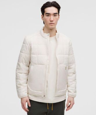 lululemon Lunar New Year Route Ready Leichte isolierte Jacke f&uuml;r M&auml;nner - Gr&ouml;&szlig;e 2XL in Light Ivory