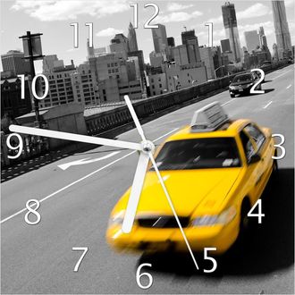 Wallario Design-Wanduhr New York Yellow Taxi II aus Glas, Motiv-Uhr Gr&ouml;&szlig;e 20 x 20 cm, wei&szlig;e Zeiger