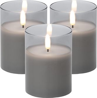 Brandsseller LED Kerze 7,5x12,5 cm 3er Set Echtwachs im Glas Warmweiß Flackerfunktion Timerfunktion - Grau