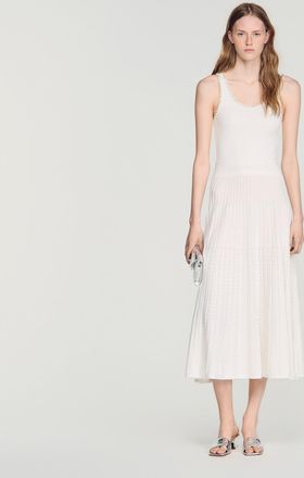 Sandro Langes Strickkleid mit Strassbesatz