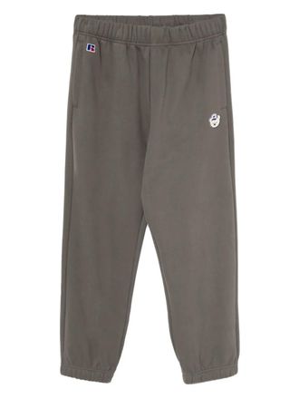 Chocoolate x Russell Athletic pantalon à motif ourson embossé - Gris