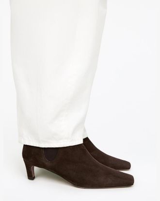 Arket Stiefelette Aus Veloursleder -Braun