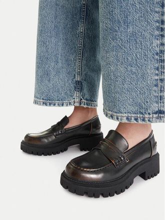 Jenny Slipper CEO-HY13027-17 Braun