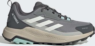adidas Terrex anylander chaussures de randonn&eacute;e rain.rdy en gris trois / blanc cass&eacute; / gris