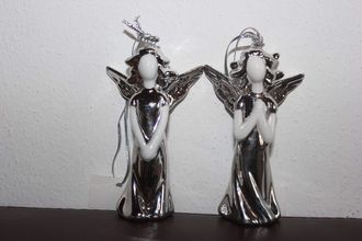 Goldbach 2 Engel, Christbaumanhänger aus Keramik Silber/Weiß, H 7,5 cm