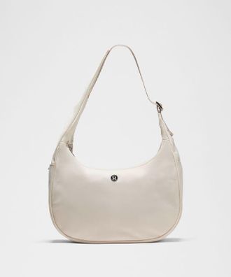 lululemon Minischultertasche 4 L - Gr&ouml;&szlig;e 4 l in Light Ivory/Silver