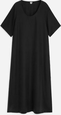 Arket Kleid Aus Gewaschener Seide -Schwarz