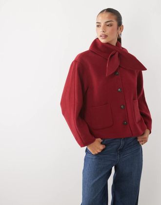 Nobody's Child manteau en m&eacute;lange de laine &agrave; boutons avec d&eacute;tail &eacute;charpe, rouge