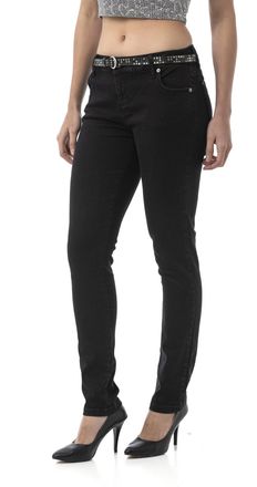 Cipo & Baxx Damen Jeans WD542 Schwarz - Regular Fit Straight Jeans Hose - Mit Stylischem G&uuml;rtel, Raffiniertes Design, Atemberaubender Look, Angenehmes Gef&uuml;hl - WD