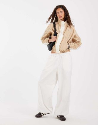 Asos Veste coupe-vent densemble &agrave; col chemin&eacute;e - Beige-Neutre