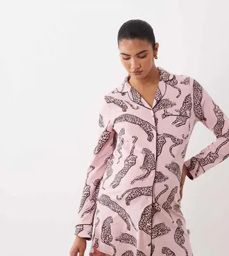 Chelsea Peers Maternity - Chemise de nuit en jersey &agrave; imprim&eacute; l&eacute;opard - Rose