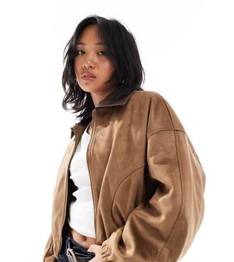Asos Petite ASOS DESIGN Petite - Bomber en imitation daim - Moka-Marron