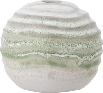 Bloomingville Kerzenhalter aus der Paula-Kollektion, grünes Steingut, anspruchsvolles kugelförmiges Design, T12 x H10 cm - ideal für 2,2 cm große Kerzen, perfekt al