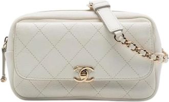 Chanel Pre-owned Sac banane matelass&eacute; en cuir de ch&egrave;vre - Femme - Pre-owned - Blanc - Taille: ONE Size