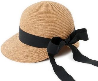 Au Printemps Paris Chapeau en paille à neoud