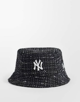 New Era X ASOS exclusivit&eacute; bob en tweed boucl&eacute; NY Yankees noir/blanc