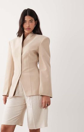 Asos Wickelblazer in Beige mit hohem Wickelausschnitt-Neutral