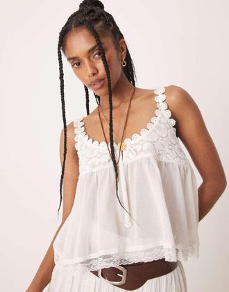 Free People Stevie - Camisole-Tanktop in cleanem Elfenbein mit Spitze-Wei&szlig;