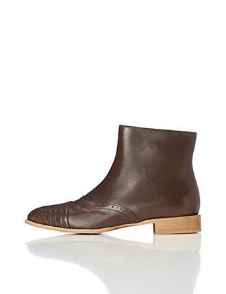 Find boots store