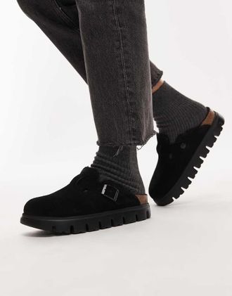 Birkenstock Boston Plateau-Clog mit Lammfellfutter in Schwarz
