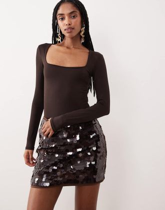 Abercrombie & Fitch Curve Love - Scarlett - Jupe-short orn&eacute;e de sequins &agrave; taille ultra haute - Marron-Brown