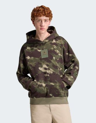 adidas Originals Hoodie mit Military-Muster in Olive Strata-Gr&uuml;n