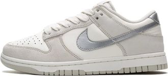 Nike Femme, Chaussures, Gris, Taille: 38 1/2 EU Dunk Low