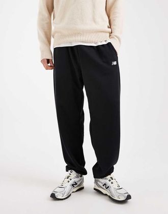 New Balance Sport Essentials - Jogginghose aus schwarzem Frottee