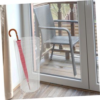 Cabilock Eckiger Regenschirmständer aus Robustem Metall Freistehend mit Festem Wasserauffangblech Kompakt und Platzsparend für Eingangsbereiche Zuhause und Bür