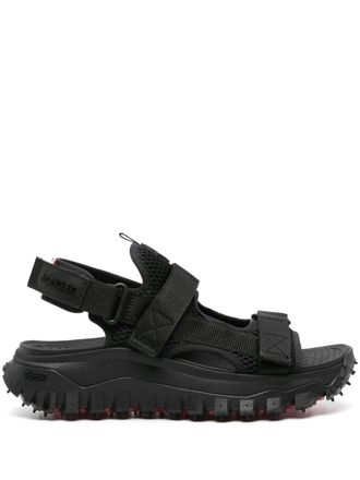 Moncler sandales Vela à patch logo - Noir