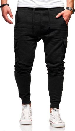 Behype. Sweathose Combat mit modernen Cargo-Taschen