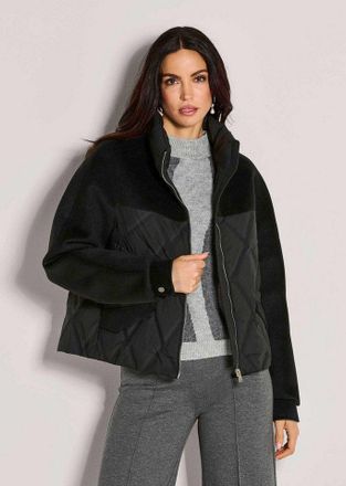 Madeleine Outdoorjacke Elegante Daunenjacke f&uuml;r kalte Tage Schimmernder Stepp, Stehkragen, Langarm
