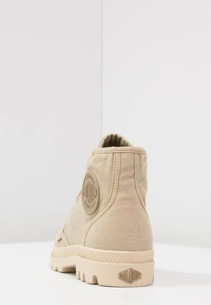 Palladium Pampa Hi - - Shoes - Damen - Beige - 38 EU