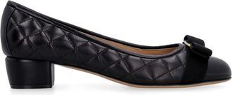 Ferragamo Ornament Vara Pumps 40mm - Schwarz